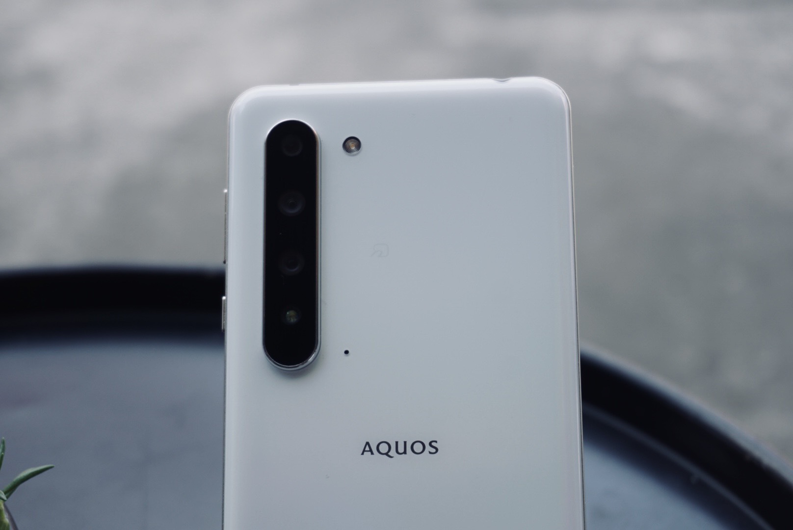 Sharp AQUOS R5G 12GB|256GB SHG01 Chip Snap 865 120HZ | VioStore Uy tín ...